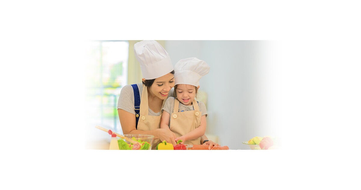 Nggak Hanya Seru, Ini Manfaat dan Cara Memasak Bersama Anak